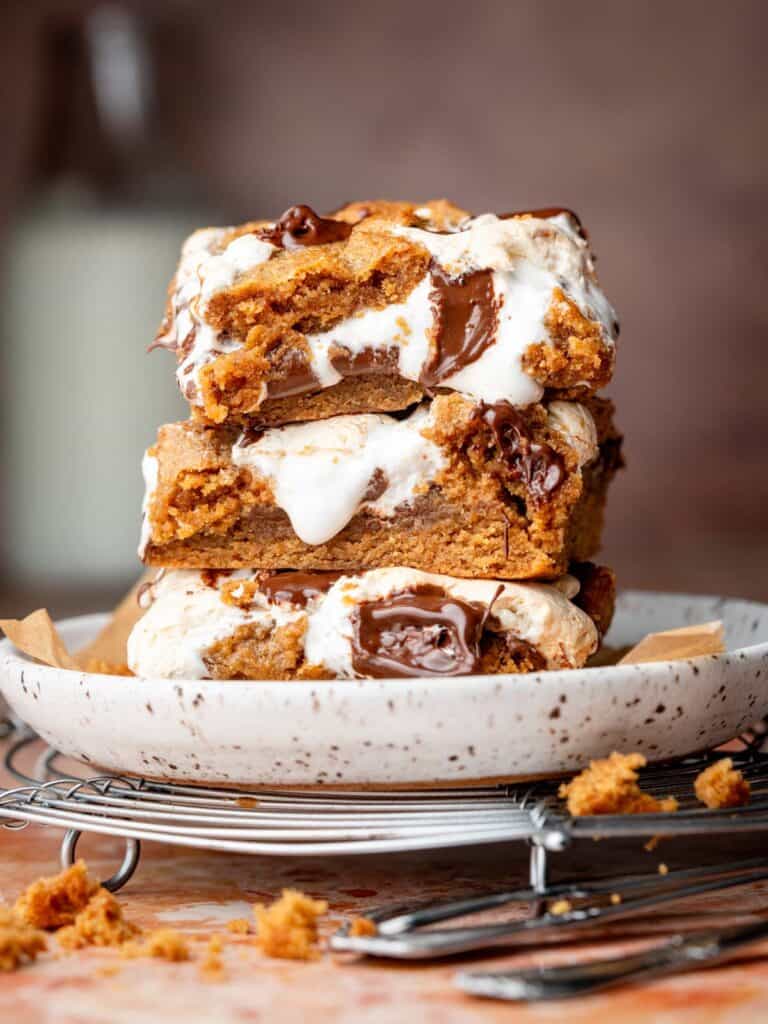 S'more Blondie Recipe - Stir Taste Smile
