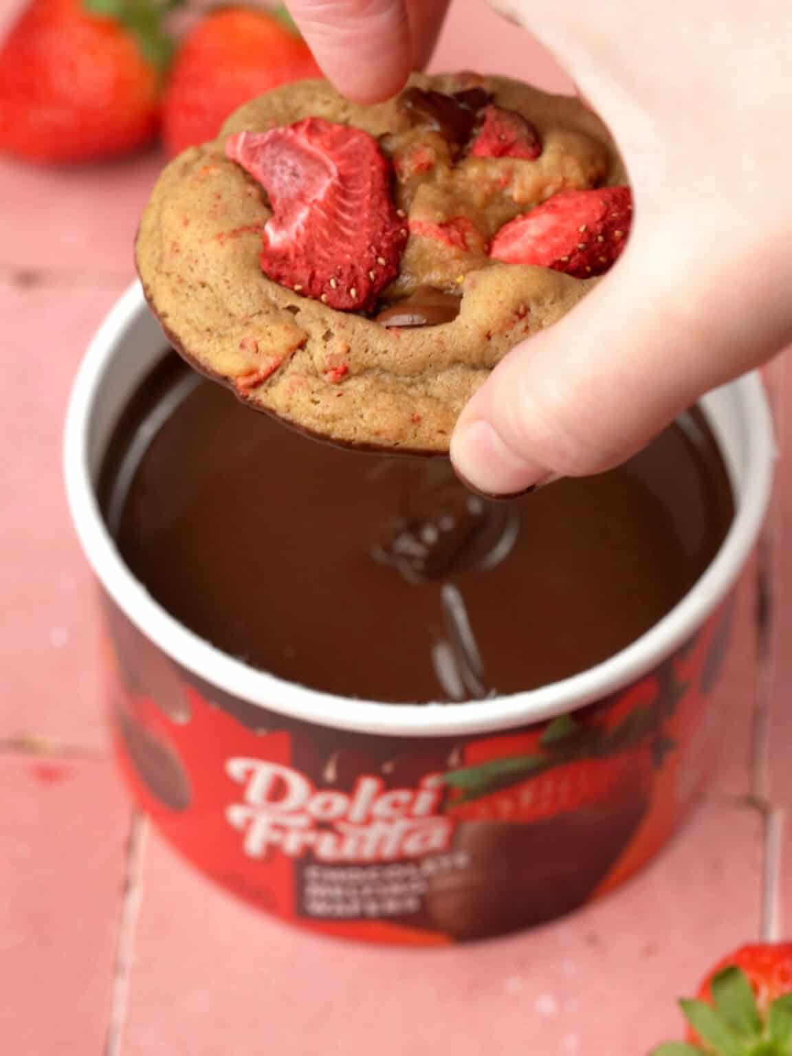 Chocolate Strawberry Cookies (+ tips & variations) - Stir Taste Smile