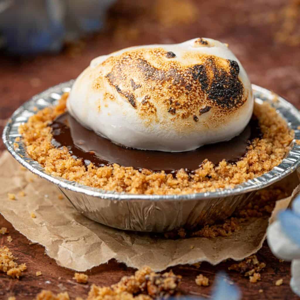 Mini Smore's Pies Recipe-Stir Taste Smile