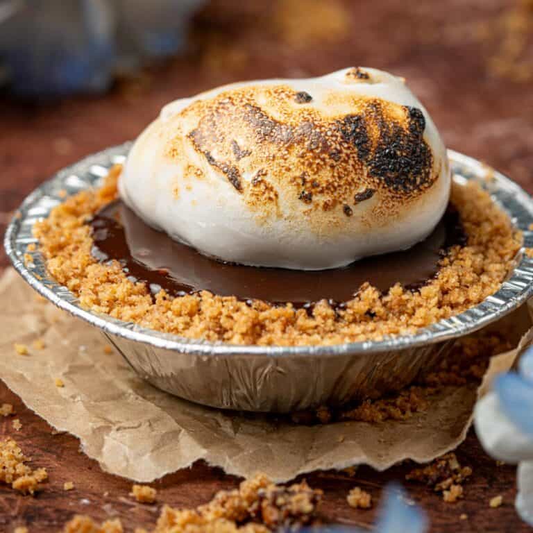 Mini Smore's Pies Recipe-Stir Taste Smile