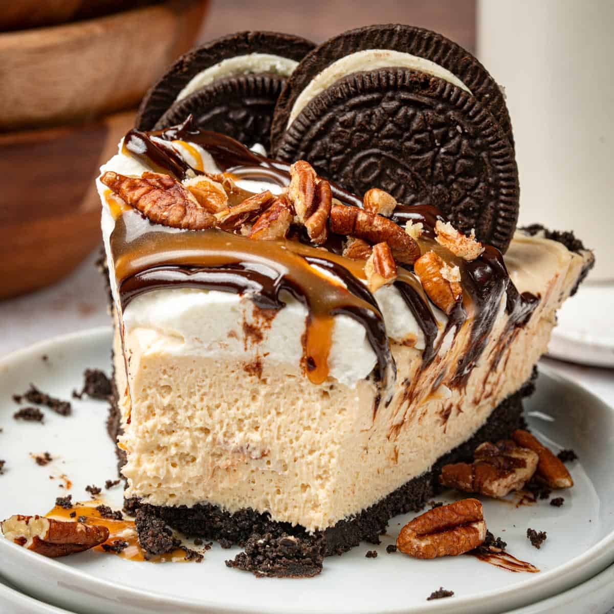 Caramel Turtle Pie Recipe-Stir Taste Smile